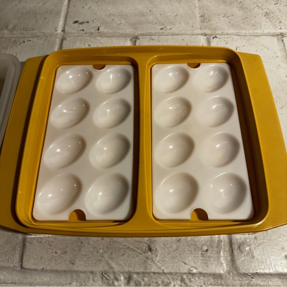 Tupperware | Kitchen | Vintage Tupperware Deviled Egg Container With ...